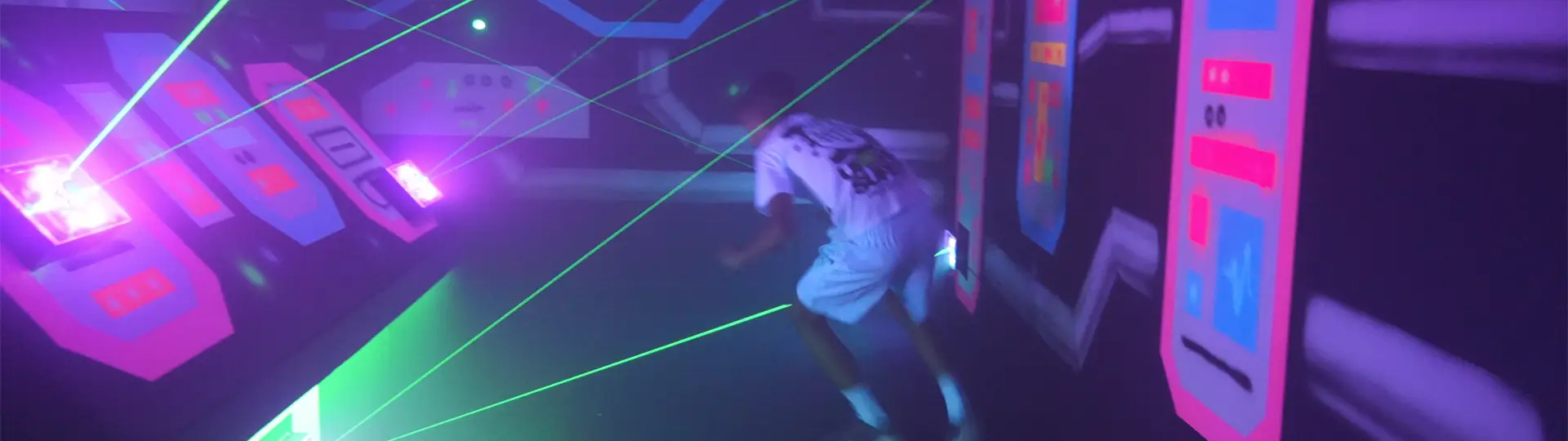 Mission: Laser - Laser Quest GB